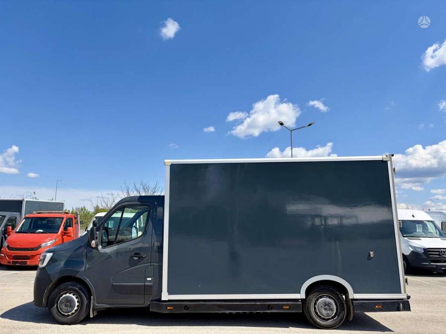 Pelēks Renault Master 2021 Viļņa, ar dzinēja tilpumu 2.30 L un nobraukumu 203 tūkst. km par 12900 €, foto 10 vietnē AUTOMOTO.COM.LV