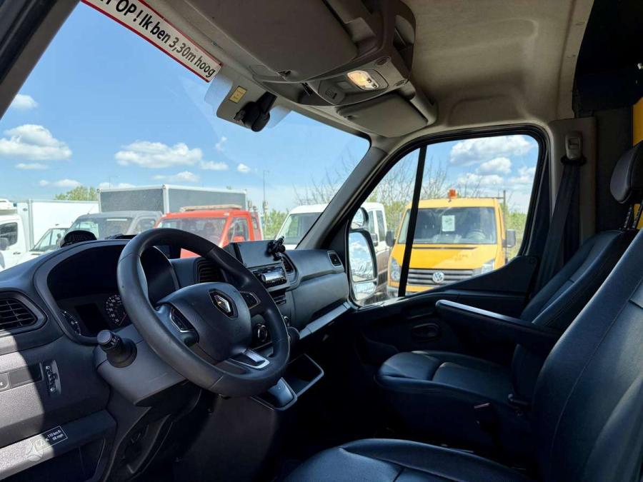 Pelēks Renault Master 2021 Viļņa, ar dzinēja tilpumu 2.30 L un nobraukumu 203 tūkst. km par 12900 €, foto 17 vietnē AUTOMOTO.COM.LV
