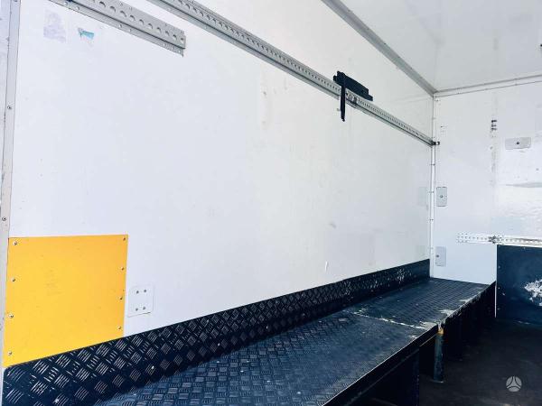 Grey Renault Master 2022 in Vilnius, with an engine capacity of 2.30 L and mileage of 188 thousand km for 15900 €, photo 11 on AUTOMOTO.COM.LV