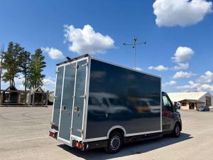 Grey Renault Master 2022 in Vilnius, with an engine capacity of 2.30 L and mileage of 202 thousand km for 13900 €, photo 6 on AUTOMOTO.COM.LV