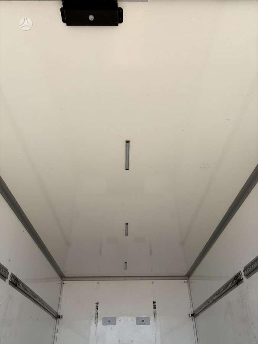Grey Renault Master 2022 in Vilnius, with an engine capacity of 2.30 L and mileage of 202 thousand km for 13900 €, photo 14 on AUTOMOTO.COM.LV