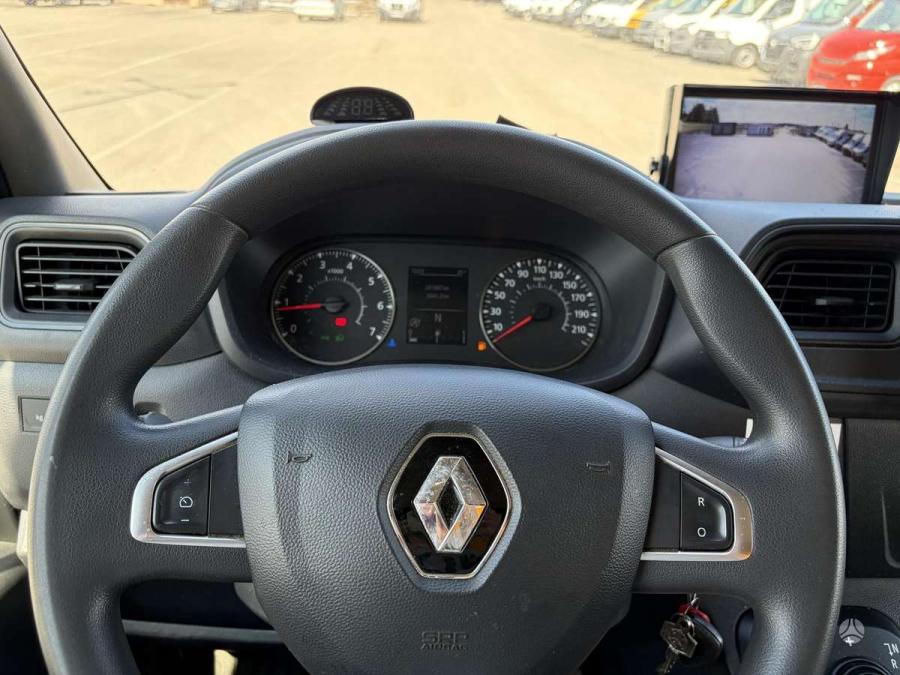 Grey Renault Master 2022 in Vilnius, with an engine capacity of 2.30 L and mileage of 202 thousand km for 13900 €, photo 21 on AUTOMOTO.COM.LV