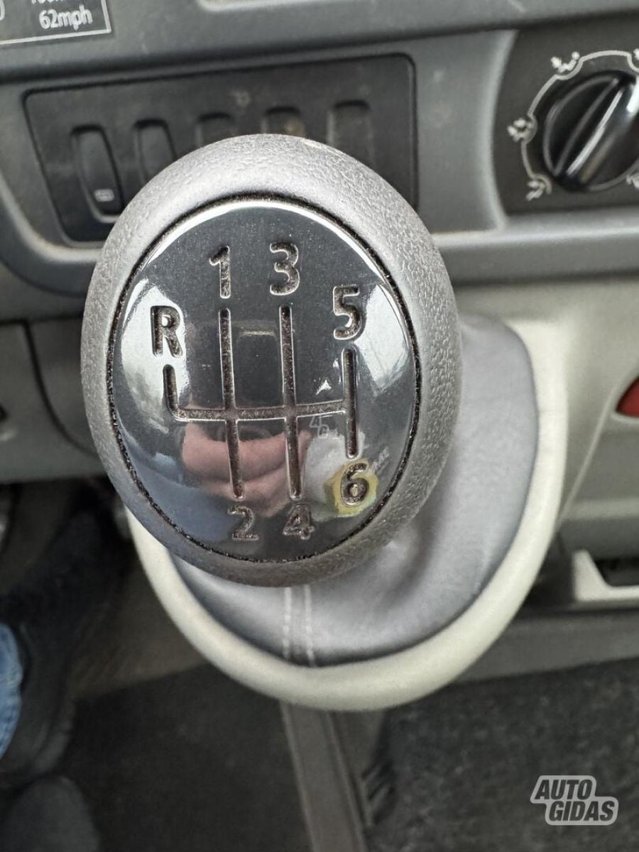 Grey Renault Master 2007 in Klaipeda, with an engine capacity of 2.50 L and mileage of 381 thousand km for 4200 €, photo 14 on AUTOMOTO.COM.LV