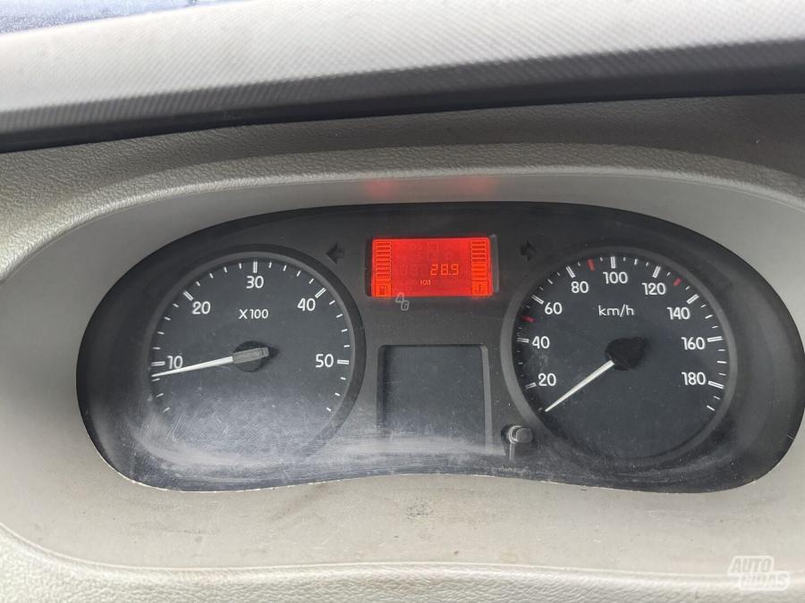 Grey Renault Master 2007 in Klaipeda, with an engine capacity of 2.50 L and mileage of 381 thousand km for 4200 €, photo 16 on AUTOMOTO.COM.LV
