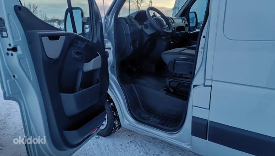 Grey Renault Master 2011 in Johvi, with an engine capacity of 2.20 L and mileage of 274 thousand km for 7200 €, photo 14 on AUTOMOTO.COM.LV