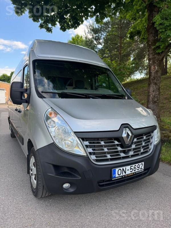 Grey Renault Master 2015 in Riga, with an engine capacity of 2.30 L and mileage of 380 thousand km for 10500 €, photo 2 on AUTOMOTO.COM.LV