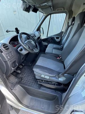Grey Renault Master 2015 in Riga, with an engine capacity of 2.30 L and mileage of 380 thousand km for 10500 €, photo 13 on AUTOMOTO.COM.LV