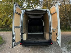 Grey Renault Master 2015 in Riga, with an engine capacity of 2.30 L and mileage of 221 thousand km for 12750 €, photo 10 on AUTOMOTO.COM.LV