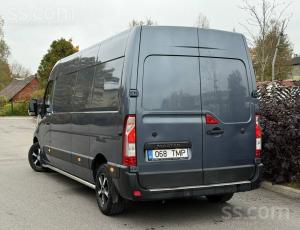 Grey Renault Master 2017 in Valka, with an engine capacity of 2.30 L and mileage of 240 thousand km for 12999 €, photo 7 on AUTOMOTO.COM.LV