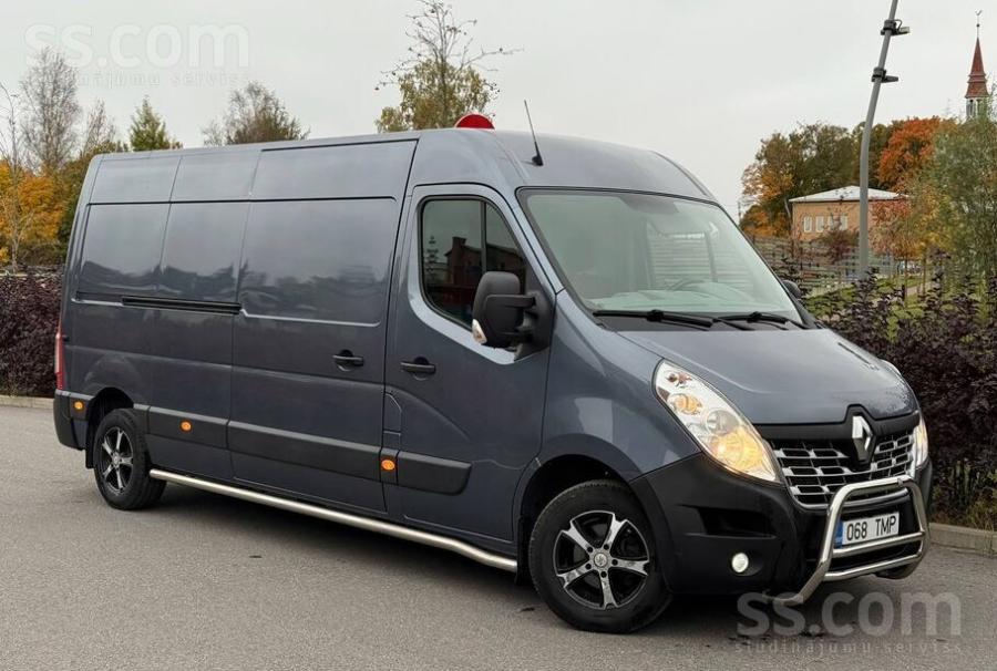 Grey Renault Master 2017 in Valka, with an engine capacity of 2.30 L and mileage of 240 thousand km for 12999 €, photo 11 on AUTOMOTO.COM.LV