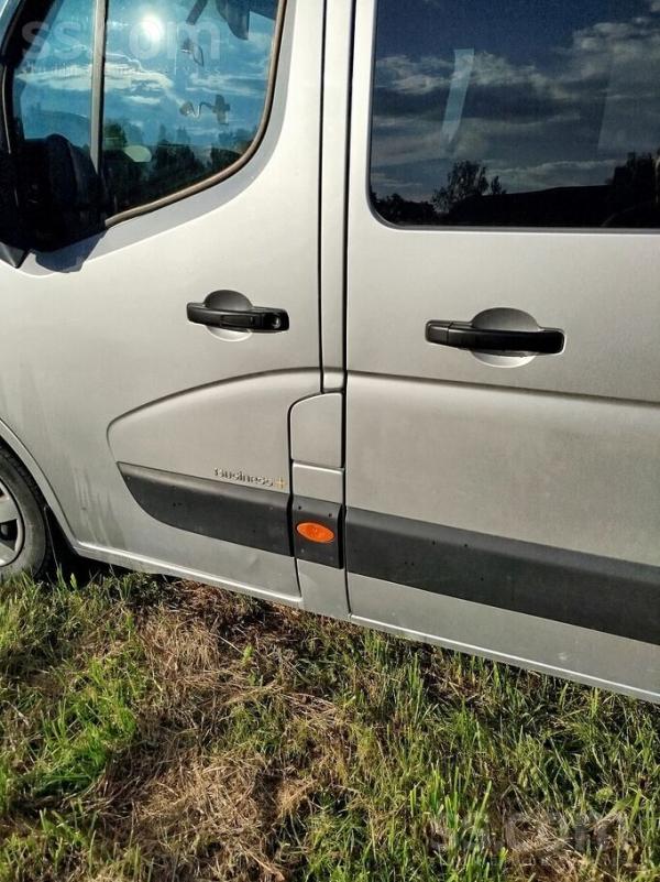 Pelēks Renault Master 2017 Daugavpils, ar dzinēja tilpumu 2.30 L un nobraukumu 147 tūkst. km par 12555 €, foto 4 vietnē AUTOMOTO.COM.LV