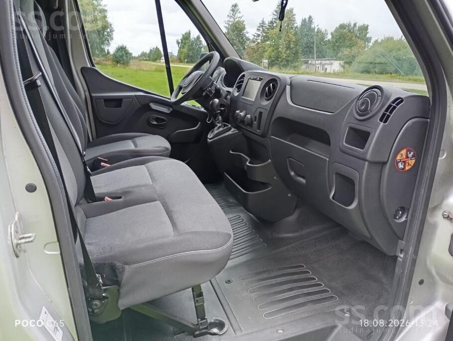 Grey Renault Master 2019 in Bauska, with an engine capacity of 2.30 L and mileage of 267 thousand km for 16000 €, photo 7 on AUTOMOTO.COM.LV