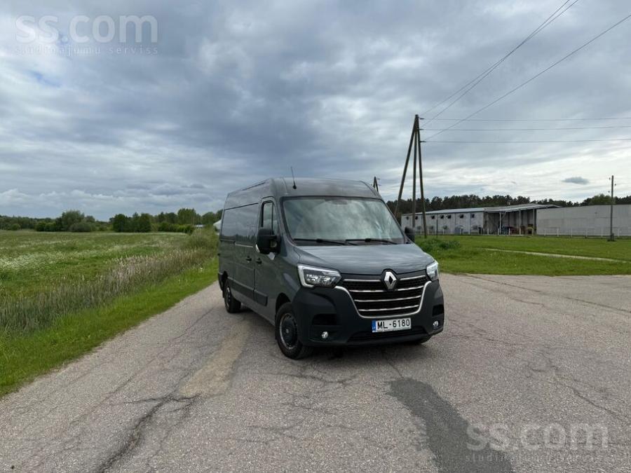 Grey Renault Master 2020 in Riga, with an engine capacity of 2.30 L and mileage of 124 thousand km for 4990 €, photo 1 on AUTOMOTO.COM.LV