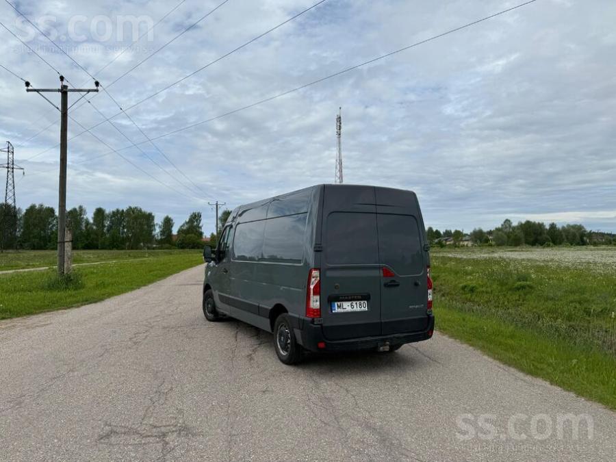 Grey Renault Master 2020 in Riga, with an engine capacity of 2.30 L and mileage of 124 thousand km for 4990 €, photo 4 on AUTOMOTO.COM.LV