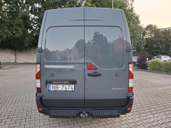 Grey Renault Master 2021 in Riga, with an engine capacity of 2.30 L and mileage of 900 thousand km for 15000 €, photo 7 on AUTOMOTO.COM.LV
