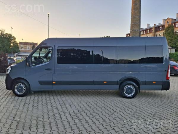 Grey Renault Master 2021 in Riga, with an engine capacity of 2.30 L and mileage of 900 thousand km for 15000 €, photo 8 on AUTOMOTO.COM.LV
