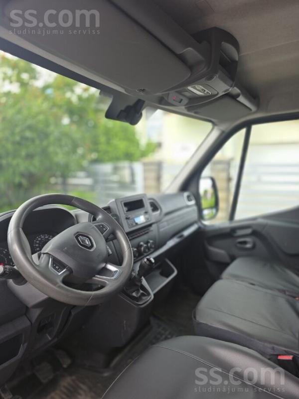 Grey Renault Master 2023 in Riga, with an engine capacity of 2.30 L and mileage of 0 thousand km for 22500 €, photo 5 on AUTOMOTO.COM.LV