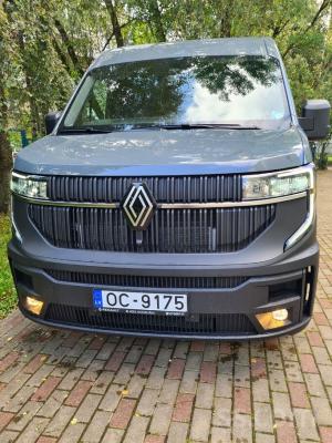 Grey Renault Master 2025 in Riga, with an engine capacity of 2.00 L and mileage of 8 thousand km for 31000 €, photo 3 on AUTOMOTO.COM.LV