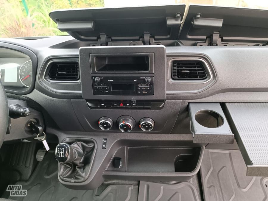 Grey Renault Master 2020 in Kaunas, with an engine capacity of 2.30 L and mileage of 517 thousand km for 14000 €, photo 14 on AUTOMOTO.COM.LV