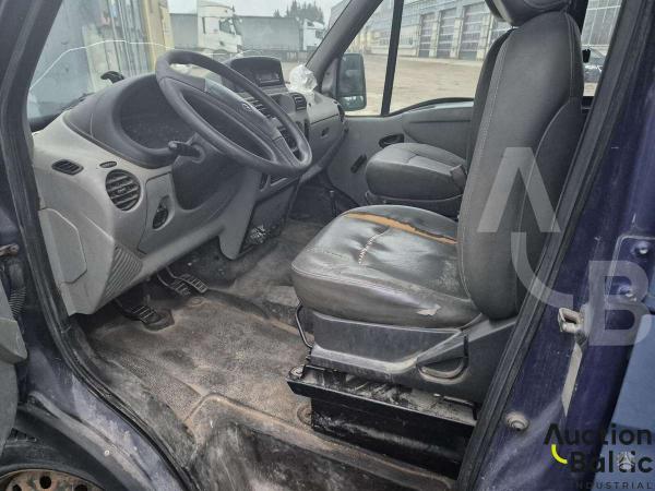 Renault Master 2002 Panevēža, ar dzinēja tilpumu 2.19 L un nobraukumu 0 tūkst. km par 500 €, foto 5 vietnē AUTOMOTO.COM.LV