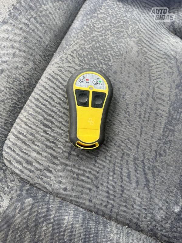 Renault Master 2006 Rietavas, ar dzinēja tilpumu 3.00 L un nobraukumu 600 tūkst. km par 5500 €, foto 6 vietnē AUTOMOTO.COM.LV