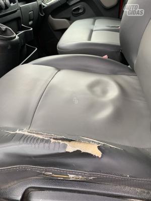 Renault Master 2014 in Vilnius, with an engine capacity of 2.30 L and mileage of 350 thousand km for 5000 €, photo 6 on AUTOMOTO.COM.LV
