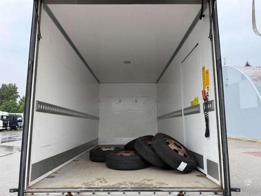 Renault Master 2021 Tallina, ar dzinēja tilpumu 2.30 L un nobraukumu 191 tūkst. km par 20900 €, foto 10 vietnē AUTOMOTO.COM.LV