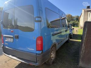 Renault Master 2000 Ariogala, ar dzinēja tilpumu 2.80 L un nobraukumu 300 tūkst. km par 950 €, foto 4 vietnē AUTOMOTO.COM.LV