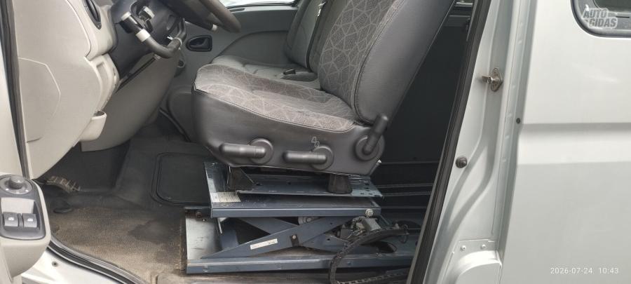 Renault Master 2011 in Panevezys, with an engine capacity of 2.50 L and mileage of 229 thousand km for 5000 €, photo 5 on AUTOMOTO.COM.LV