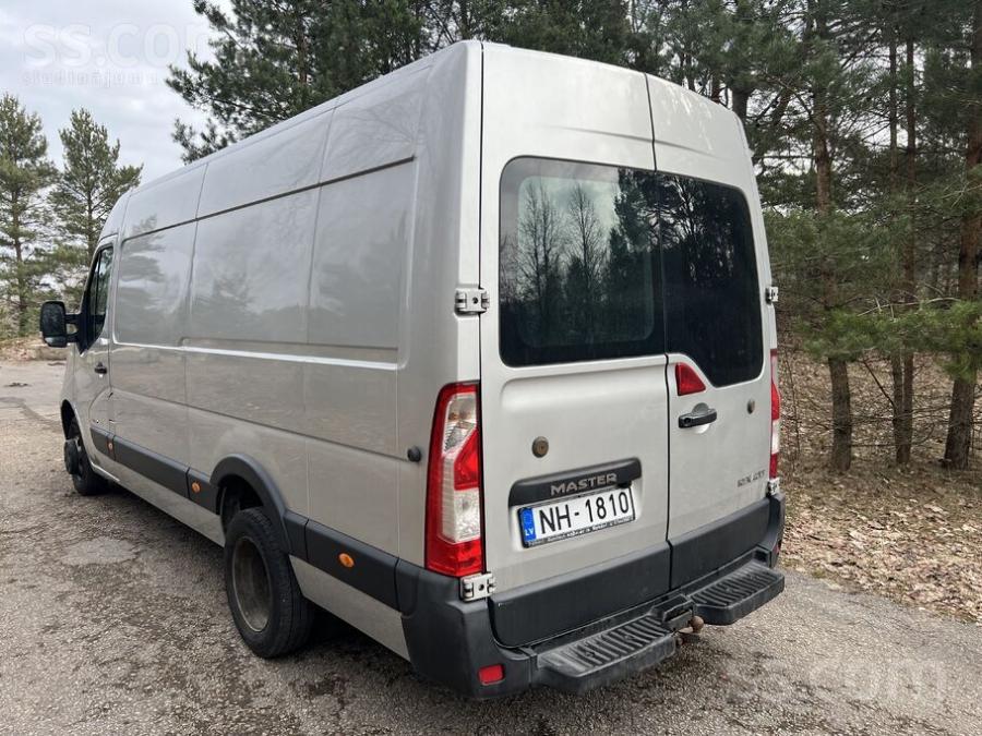 Renault Master 2012 in Riga, with an engine capacity of 2.30 L and mileage of 345 thousand km for 4650 €, photo 3 on AUTOMOTO.COM.LV