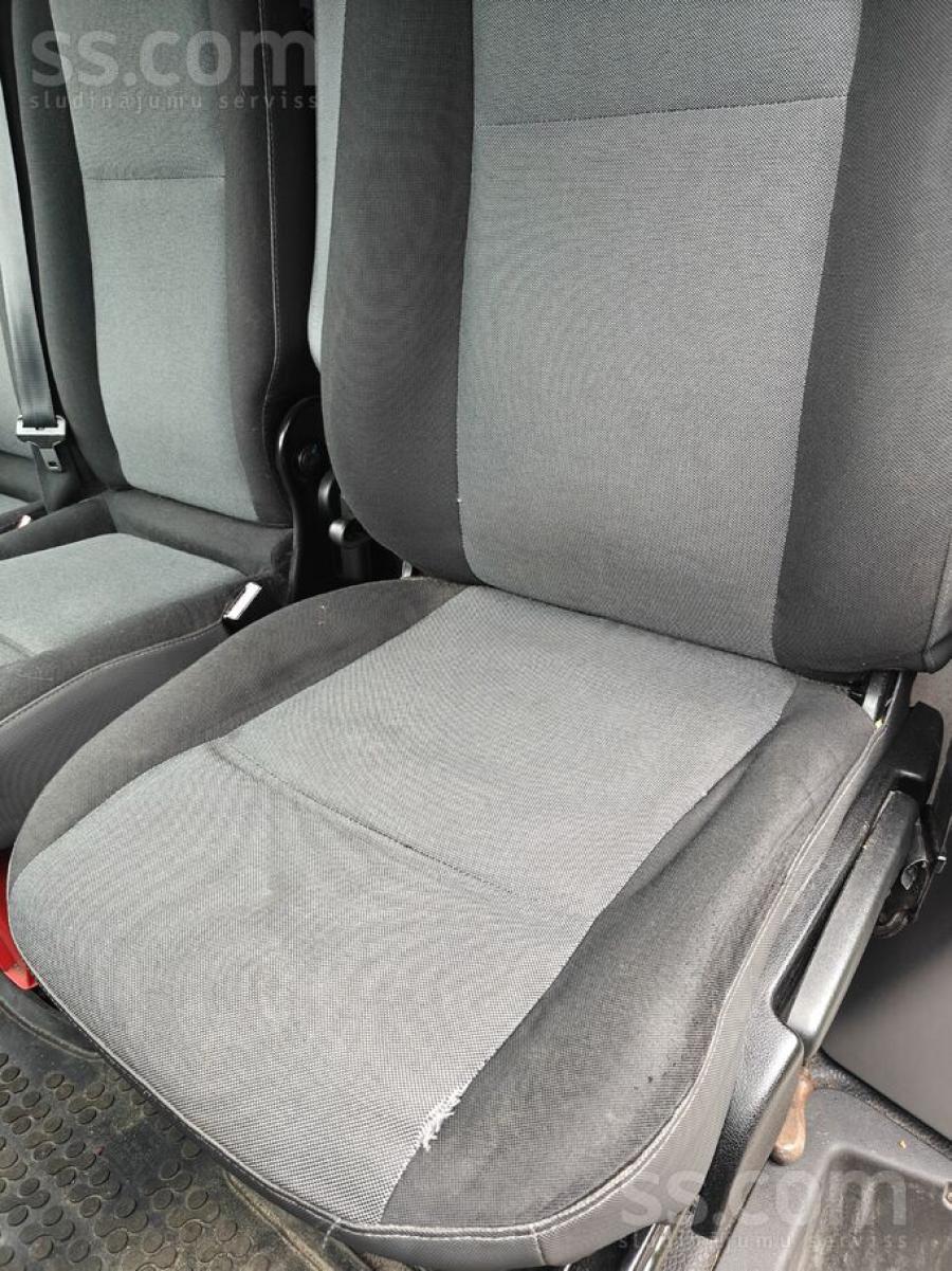 Renault Master 2013 Rīga, ar dzinēja tilpumu 2.30 L un nobraukumu 281 tūkst. km par 6200 €, foto 9 vietnē AUTOMOTO.COM.LV