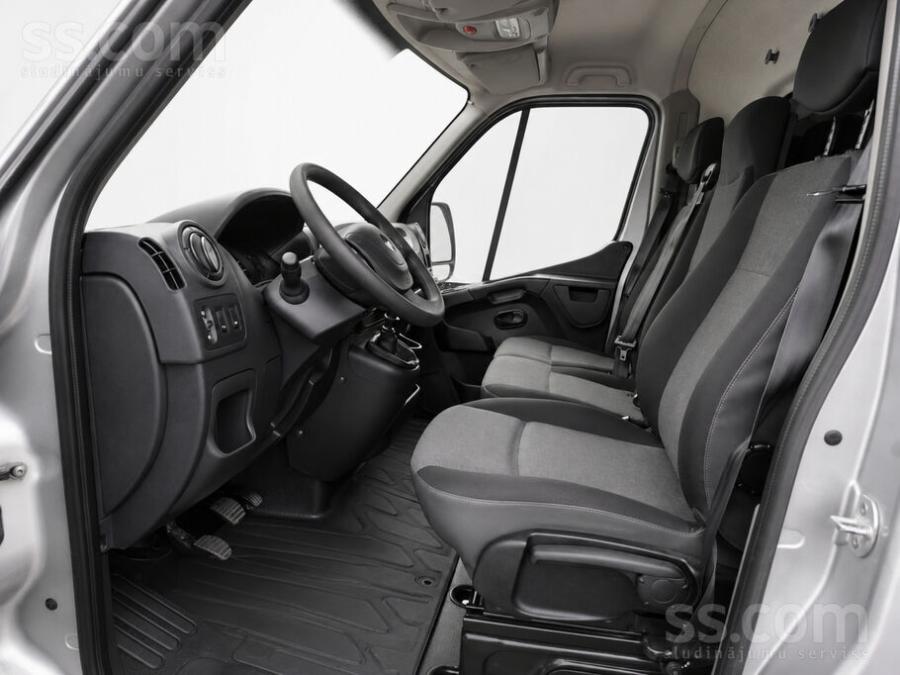 Renault Master 2019 in Riga, with an engine capacity of 2.30 L and mileage of 244 thousand km for 9980 €, photo 8 on AUTOMOTO.COM.LV