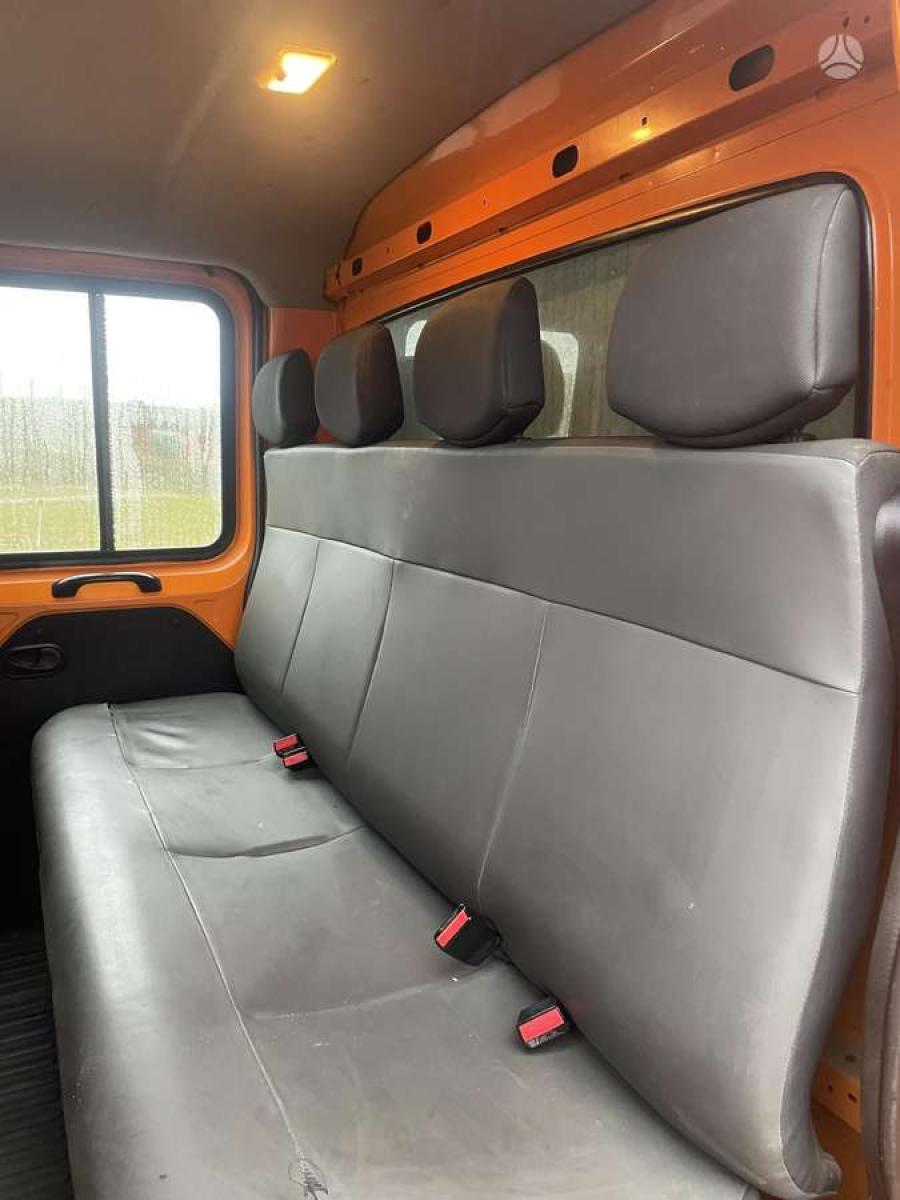 Orange Renault Master 2014 in Kaunas, with an engine capacity of 2.30 L and mileage of 213 thousand km for 8833 €, photo 9 on AUTOMOTO.COM.LV