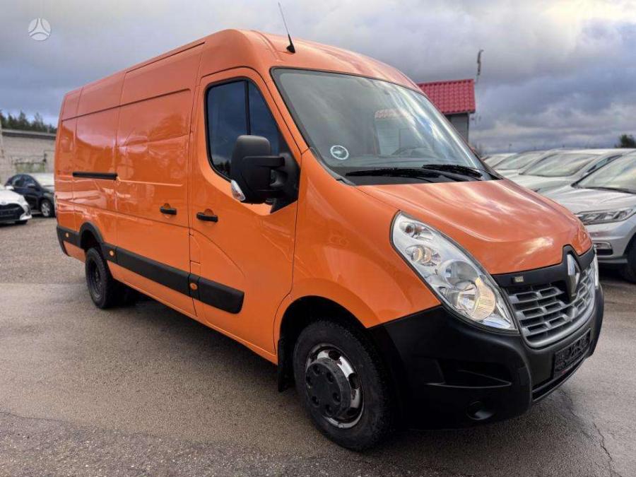 Orange Renault Master 2019 in Radviliskis, with an engine capacity of 2.30 L and mileage of 230 thousand km for 16879 €, photo 3 on AUTOMOTO.COM.LV