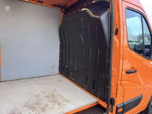 Orange Renault Master 2019 in Radviliskis, with an engine capacity of 2.30 L and mileage of 230 thousand km for 16879 €, photo 27 on AUTOMOTO.COM.LV