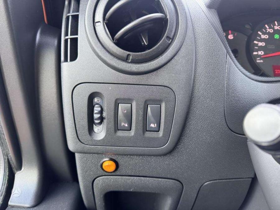 Oranžs Renault Master 2019 Radviliškis, ar dzinēja tilpumu 2.30 L un nobraukumu 230 tūkst. km par 14459 €, foto 17 vietnē AUTOMOTO.COM.LV