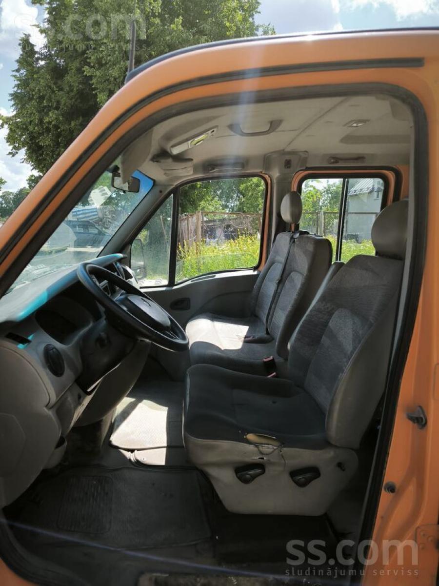 Orange Renault Master 2005 in Cesis, with an engine capacity of 2.50 L and mileage of 217 thousand km for 5445 €, photo 7 on AUTOMOTO.COM.LV