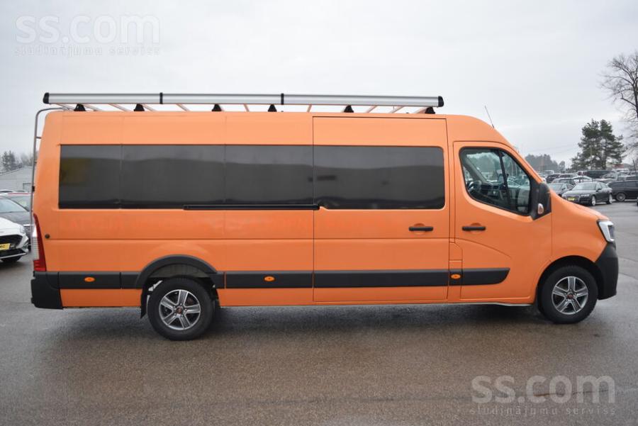 Orange Renault Master 2023 in Riga, with an engine capacity of 2.30 L and mileage of 20 thousand km for 29500 €, photo 4 on AUTOMOTO.COM.LV