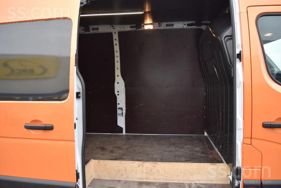 Orange Renault Master 2023 in Riga, with an engine capacity of 2.30 L and mileage of 20 thousand km for 29500 €, photo 6 on AUTOMOTO.COM.LV