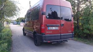 Renault Master 1998 ViļÅa vietnÄ Sarkans Renault Master 1998 ViļÅa, ar dzinÄja tilpumu 2.80 L un nobraukumu 500 tÅ«kst. km par 700 ā¬, foto 1 vietnÄ AUTOMOTO.COM.LV