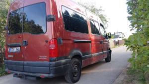 Sarkans Renault Master 1998 Viļņa, ar dzinēja tilpumu 2.80 L un nobraukumu 500 tūkst. km par 700 €, foto 5 vietnē AUTOMOTO.COM.LV