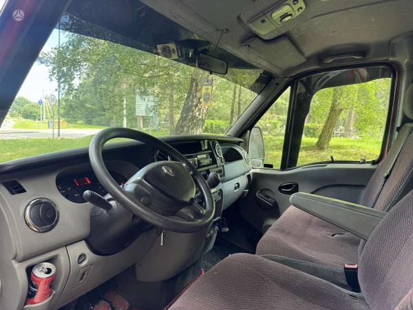 Sarkans Renault Master 2006 Radviliškis, ar dzinēja tilpumu 2.50 L un nobraukumu 392 tūkst. km par 3100 €, foto 9 vietnē AUTOMOTO.COM.LV
