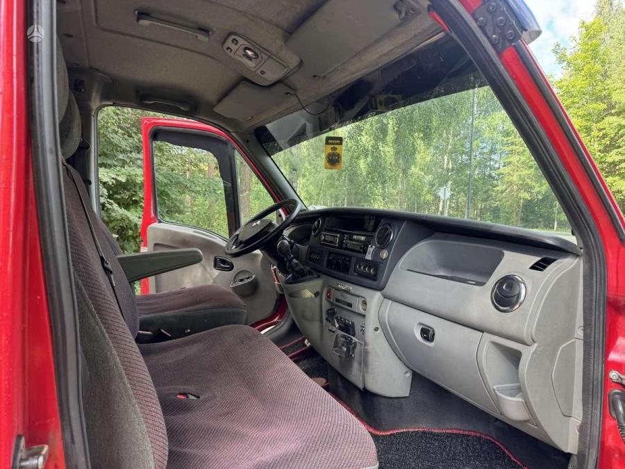 Sarkans Renault Master 2006 Radviliškis, ar dzinēja tilpumu 2.50 L un nobraukumu 392 tūkst. km par 3100 €, foto 11 vietnē AUTOMOTO.COM.LV