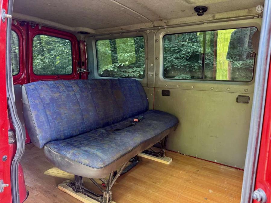 Sarkans Renault Master 2006 Radviliškis, ar dzinēja tilpumu 2.50 L un nobraukumu 392 tūkst. km par 3100 €, foto 12 vietnē AUTOMOTO.COM.LV