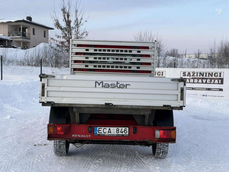 Red Renault Master 2008 in Vilnius, with an engine capacity of 2.00 L and mileage of 350 thousand km for 2800 €, photo 11 on AUTOMOTO.COM.LV
