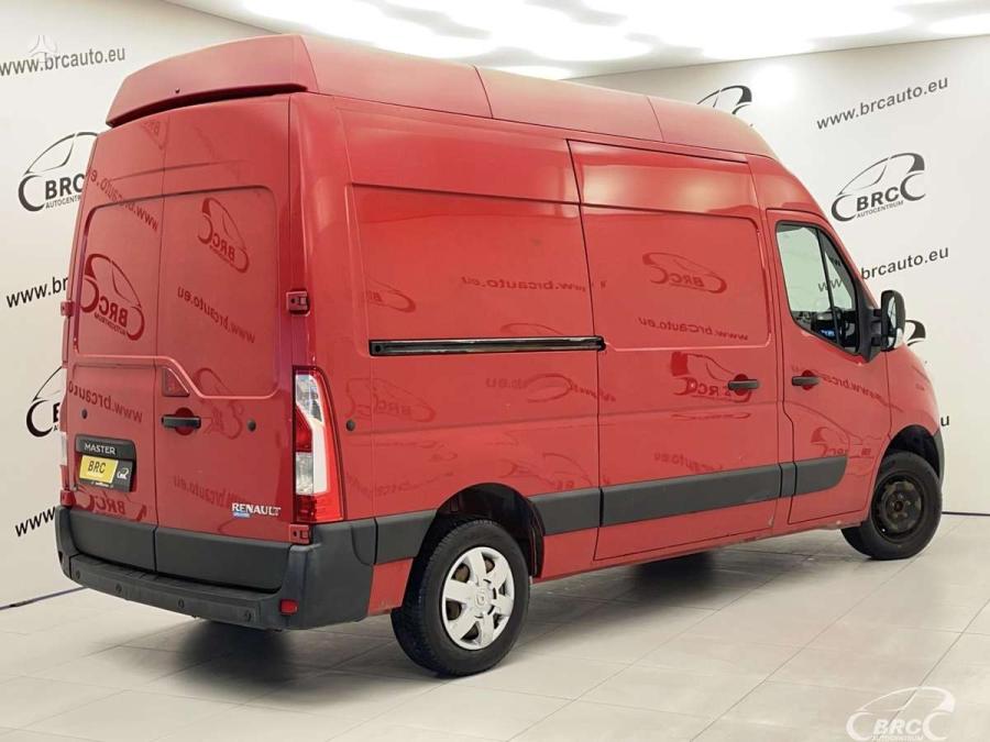 Red Renault Master 2012 in Vilnius, with an engine capacity of 2.30 L and mileage of 322 thousand km for 4900 €, photo 3 on AUTOMOTO.COM.LV
