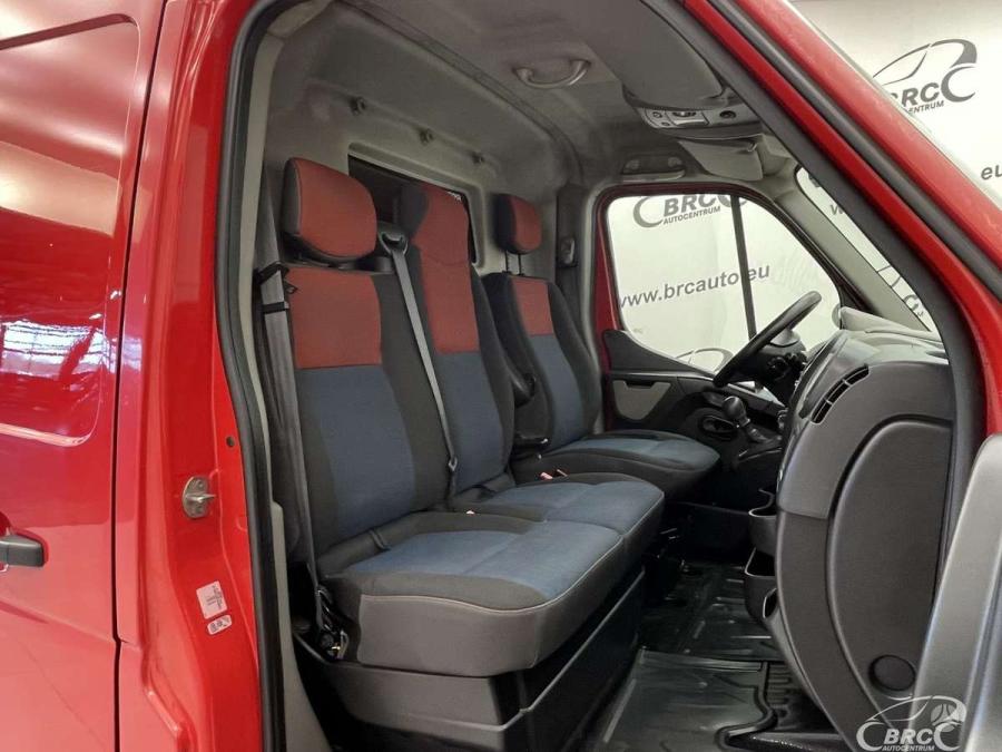 Red Renault Master 2012 in Vilnius, with an engine capacity of 2.30 L and mileage of 322 thousand km for 4900 €, photo 7 on AUTOMOTO.COM.LV