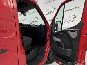 Red Renault Master 2012 in Vilnius, with an engine capacity of 2.30 L and mileage of 322 thousand km for 4900 €, photo 8 on AUTOMOTO.COM.LV