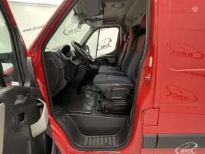 Red Renault Master 2012 in Vilnius, with an engine capacity of 2.30 L and mileage of 322 thousand km for 4900 €, photo 20 on AUTOMOTO.COM.LV