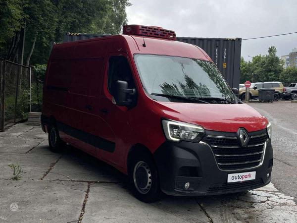 Red Renault Master 2021 in Vilnius, with an engine capacity of 2.30 L and mileage of 139 thousand km for 16500 €, photo 3 on AUTOMOTO.COM.LV